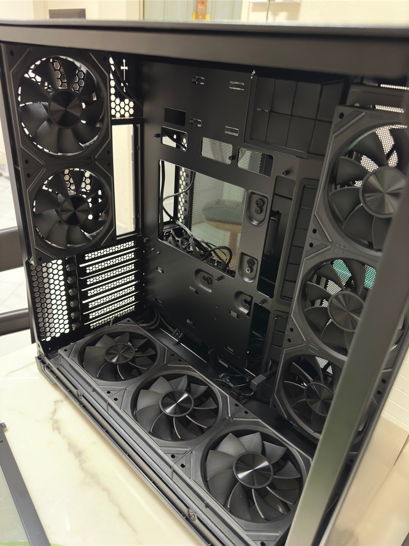 Lian Li O11 Vision Compact (with fans), Computers & Tech, Desktops on ...