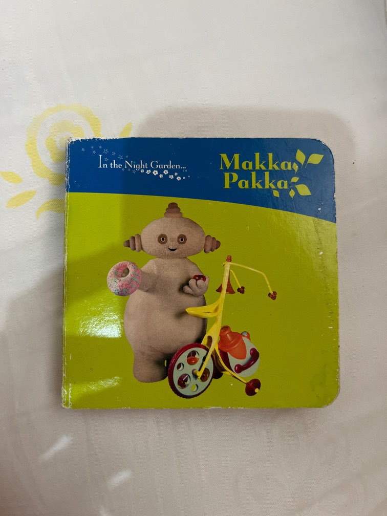 Makka pakka, Hobbies & Toys, Books & Magazines, Children's Books on Carousell
