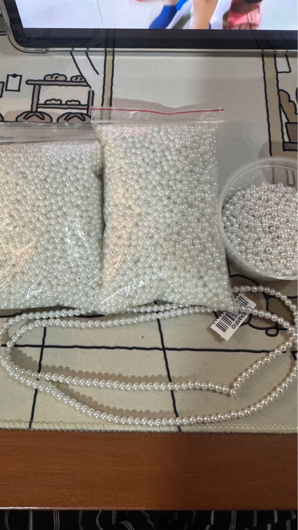 maurica pearl white beads, Hobbies & Toys, Stationary & Craft, Craft ...