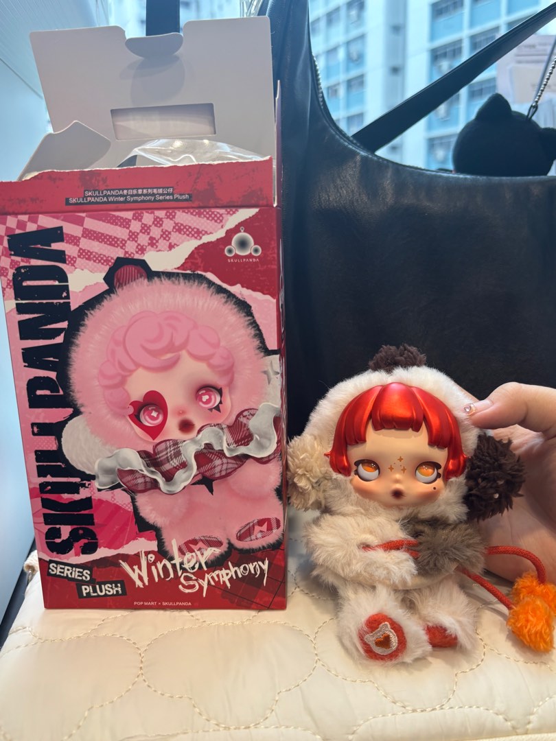 Popmart Skull Panda Winter Symphony Wanderer's Tune, Hobbies & Toys ...