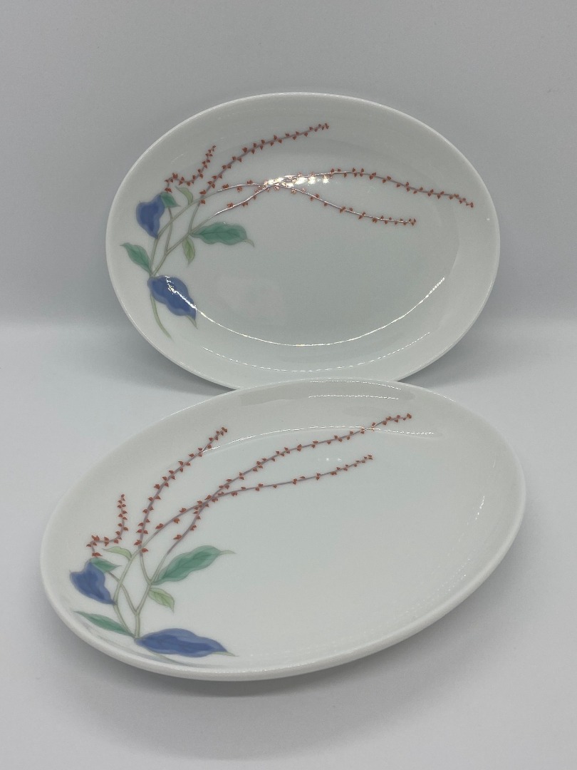 Set of Two Small Oval Plates by Fukagawa Seiji Made in Japan with Maker ...