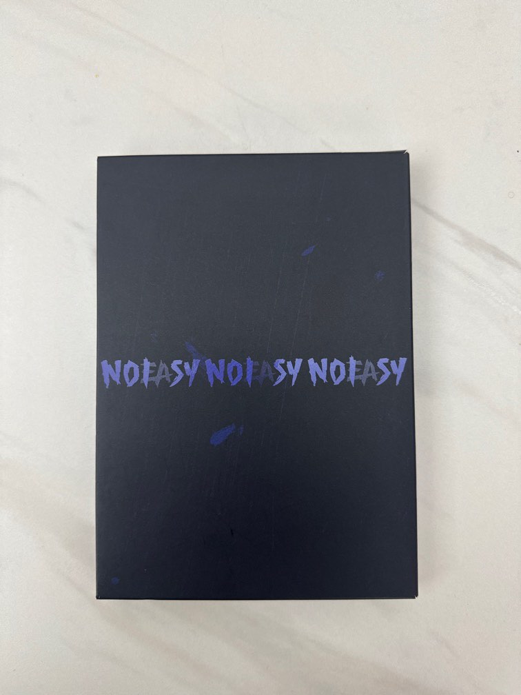 Stray Kids Studio Album No Easy, 興趣及遊戲, 音樂、樂器 & 配件, 音樂與媒體 - CD 及 DVD ...