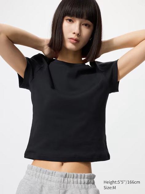 Uniqlo mini tee in black, Women's Fashion, Tops, Shirts on Carousell