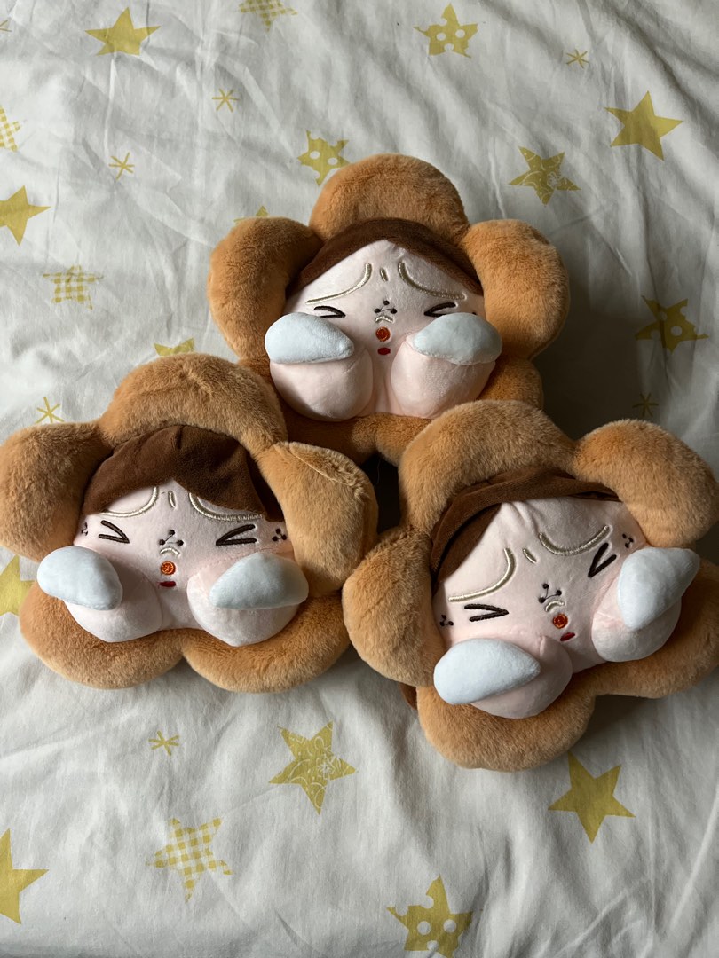 Brown crybaby authentic popmart flower plush toy, Hobbies & Toys, Toys ...