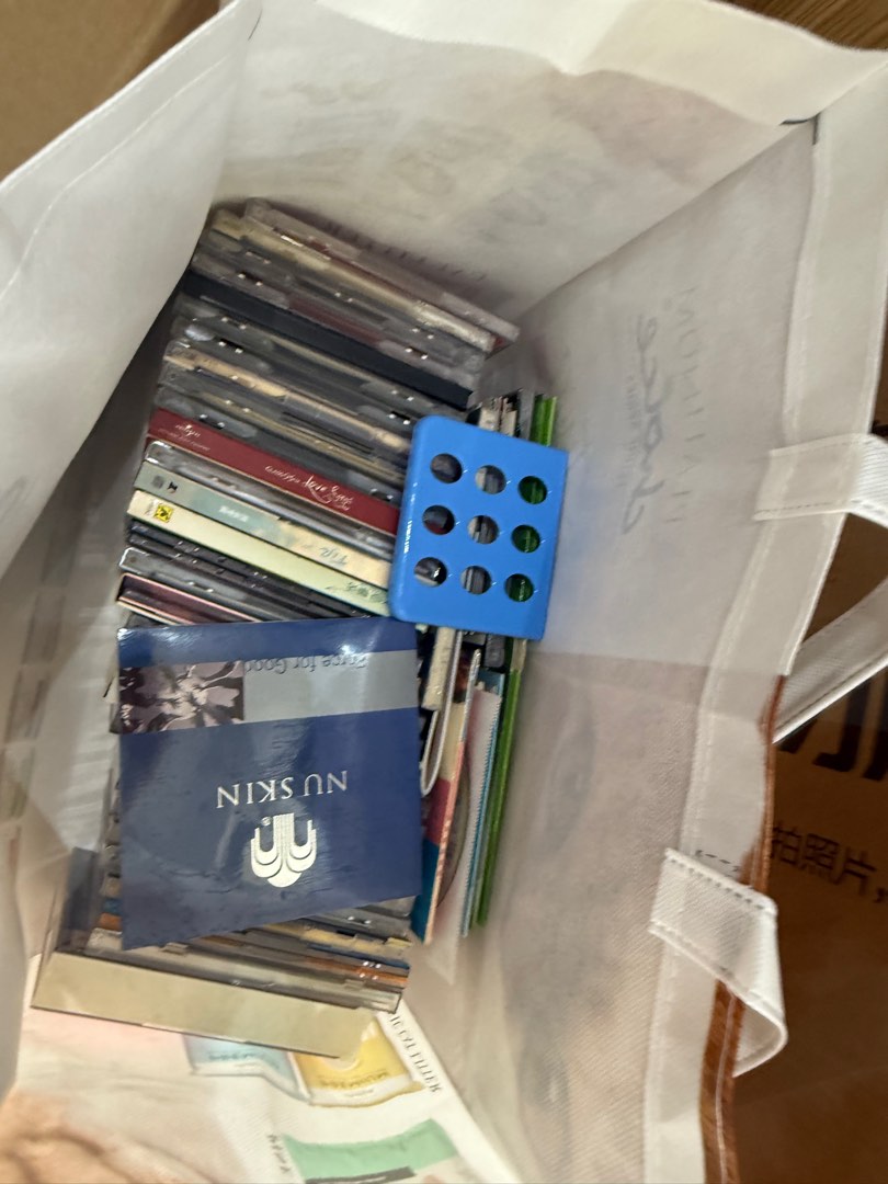 bulk clearance of vintage CDs and Laser Disc, Hobbies & Toys, Music ...