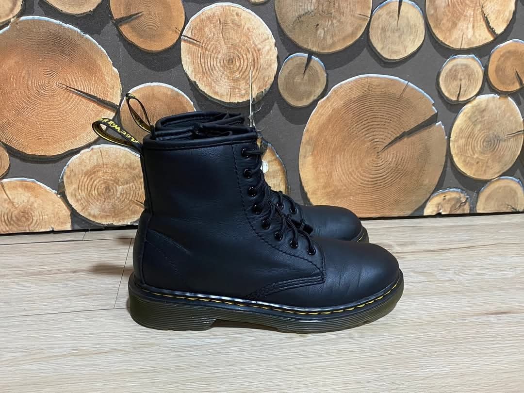 Dr Martens original 1460 leather boots kids, Bayi & Anak, Lainnya di ...