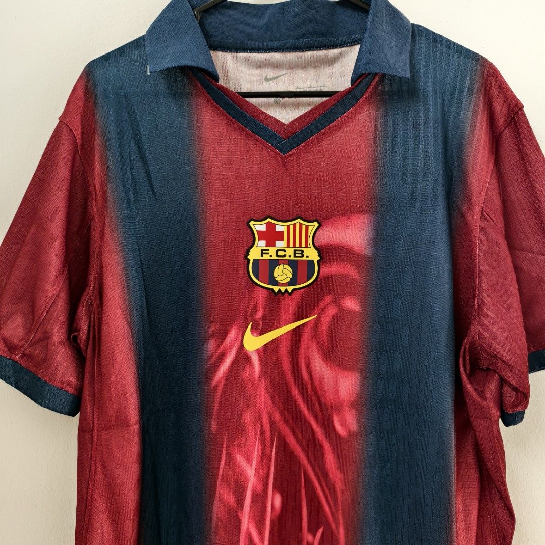 FC Barcelona X Travis Scott Retro 2000/01 Kit, Men's Fashion ...