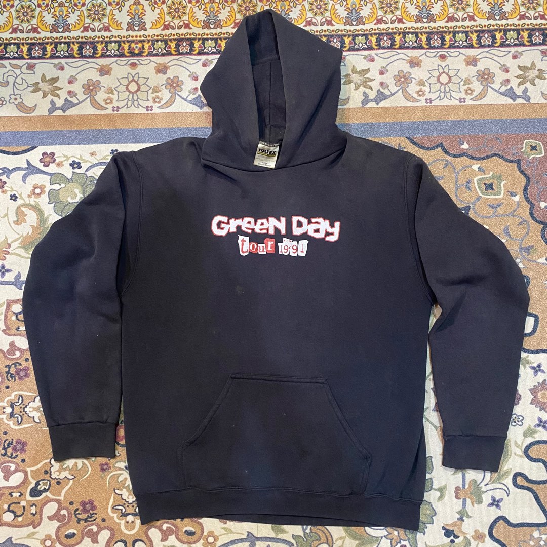 Green Day, Men's Fashion, Coats, Jackets and Outerwear on Carousell