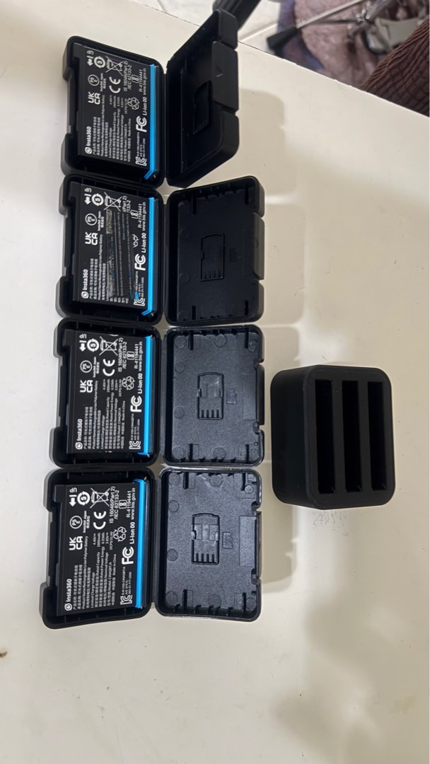 Insta 360 X3 battery and charger, Photography, Photography Accessories ...