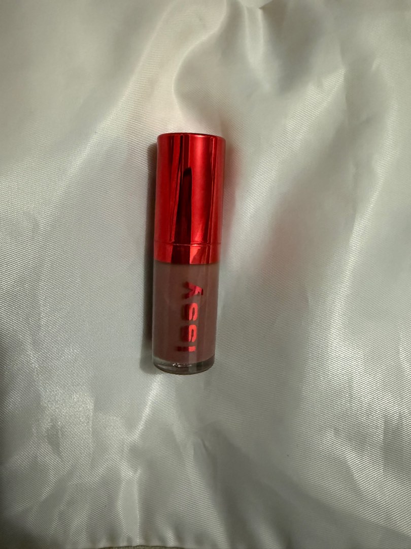 Issy Hydragloss (Macabre), Beauty & Personal Care, Face, Makeup on ...