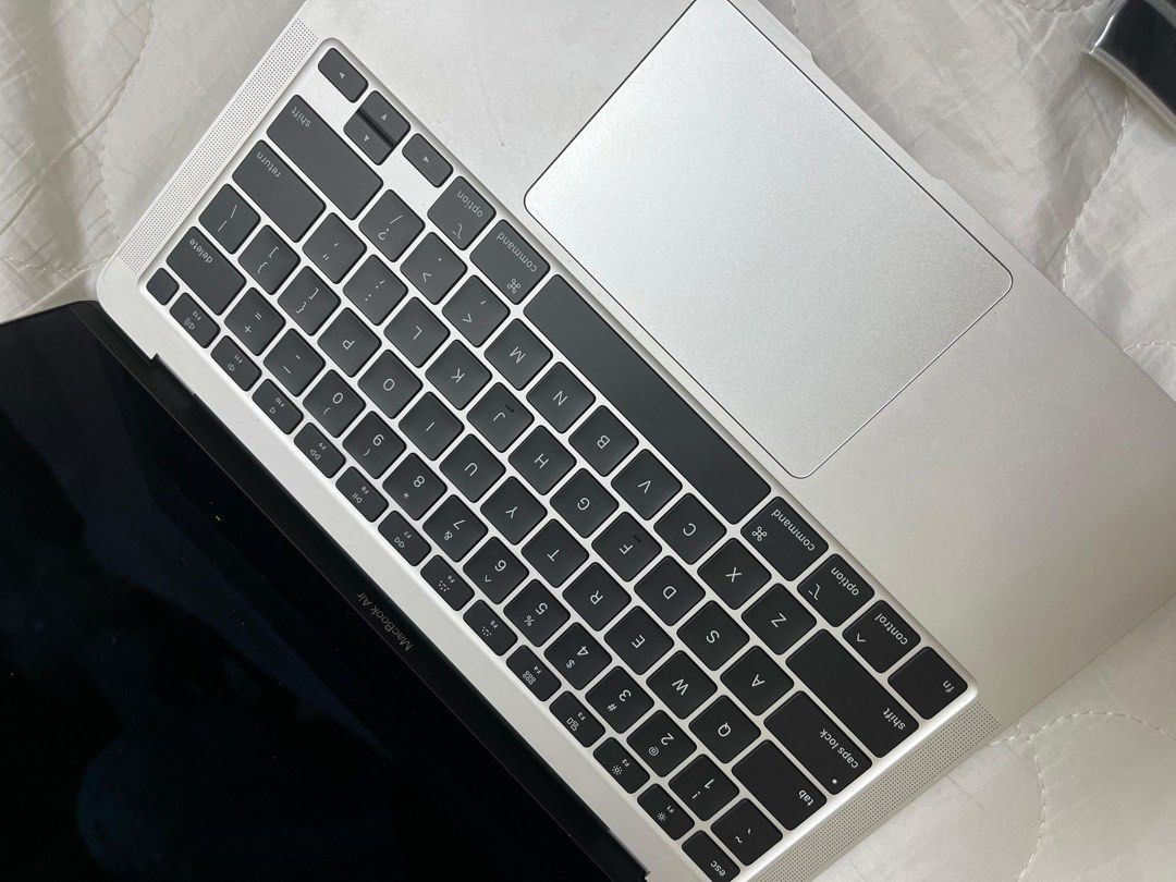 Macbook Air M1 (2020), Computers & Tech, Laptops & Notebooks on Carousell