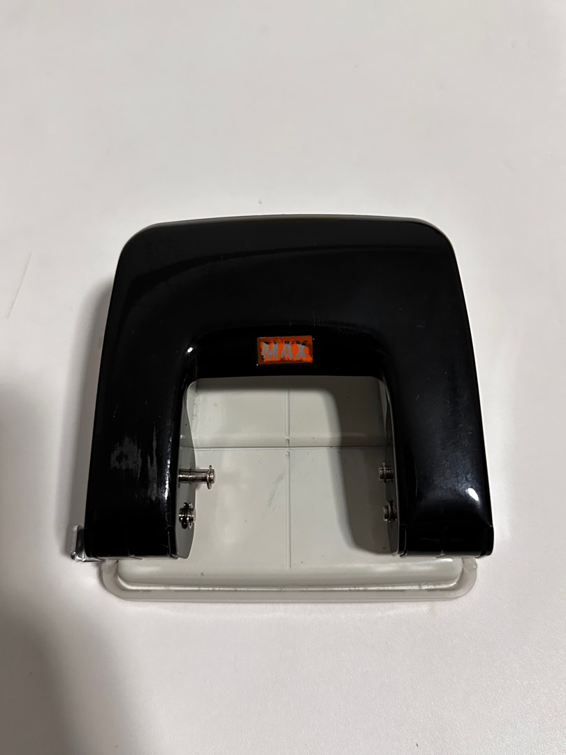 MAX Heavy Duty 2 Hole Puncher, Hobbies & Toys, Stationery & Craft ...