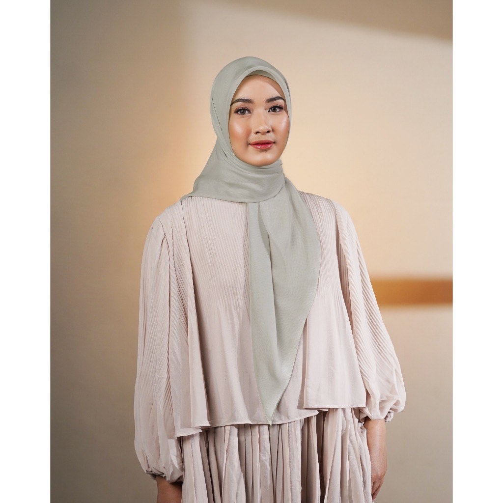 naPocut Plain Paris Brown Series - Light Taupe, Fesyen Wanita, Muslim Fashion, Syal di Carousell