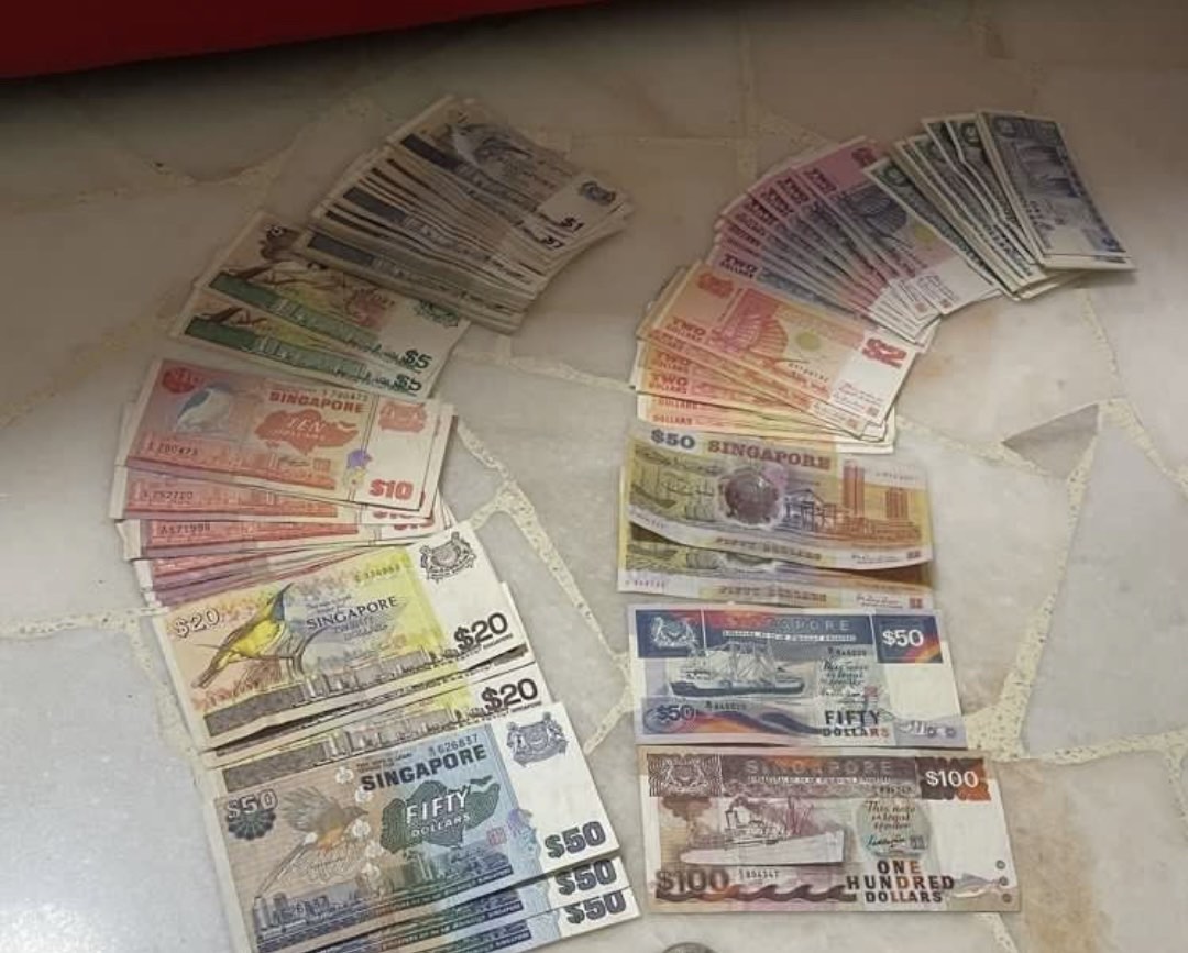 Old note exchange new note, Hobbies & Toys, Memorabilia & Collectibles ...