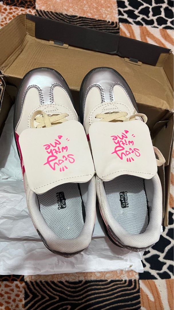 Onitsuka pink, Fesyen Wanita, Sepatu di Carousell