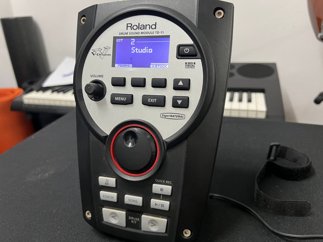 Roland TD-11 Module with cable, Hobbies & Toys, Music & Media, Musical Instruments on Carousell