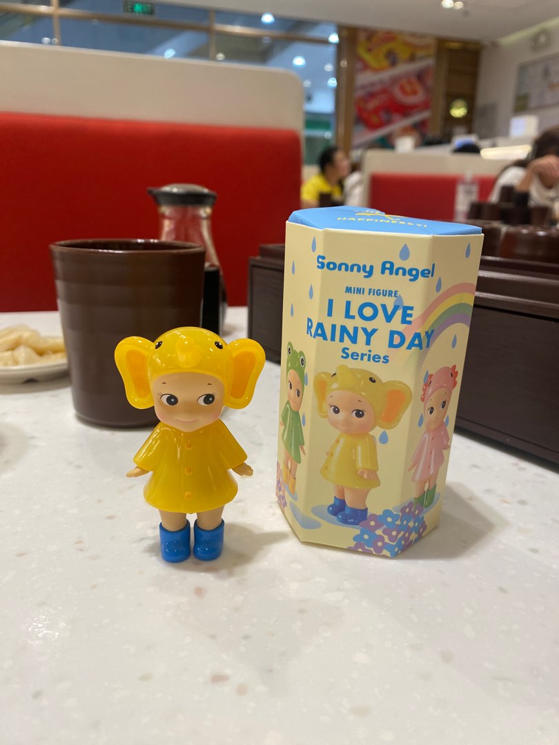 Sonny Angels I Love Rainy Day Series (Elephant and Goldfish), Hobbies ...