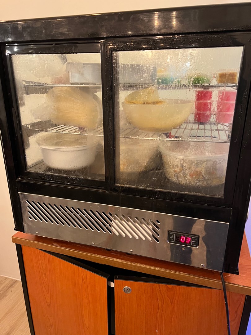 Table Top Cake Display Chiller, TV & Home Appliances, Kitchen ...