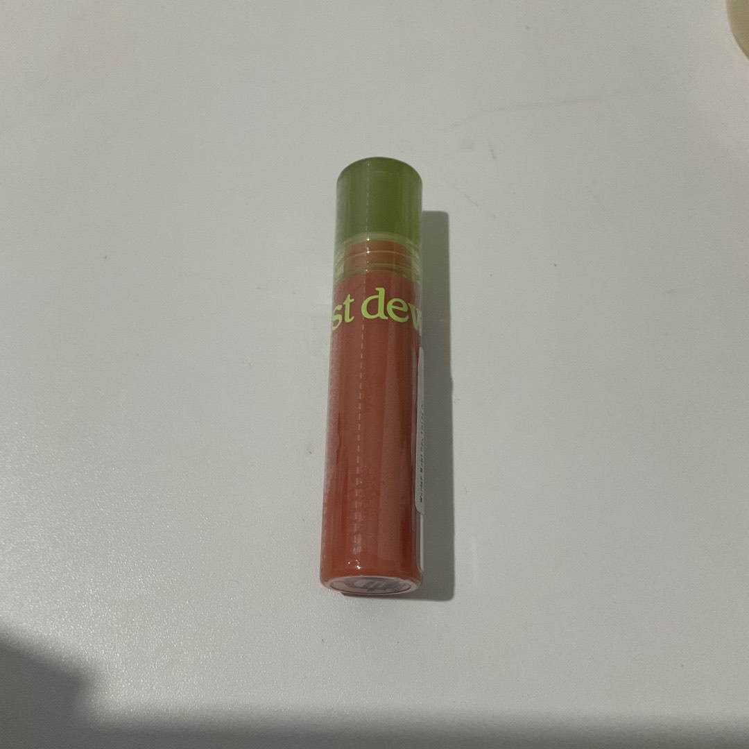 wardah moist dew tint 04, Kesehatan & Kecantikan, Rias Wajah di Carousell