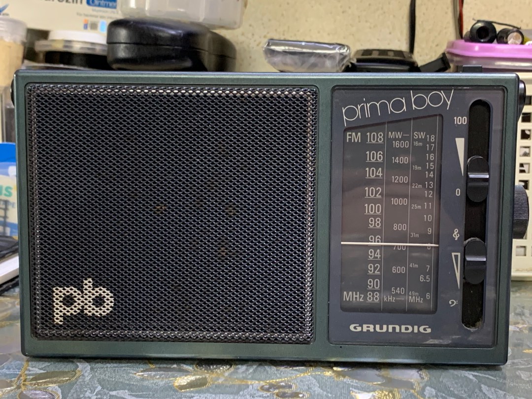 GRUNDIG Prima Boy 65K - vintage 3 band FM/MW/SW Portable Transistor ...