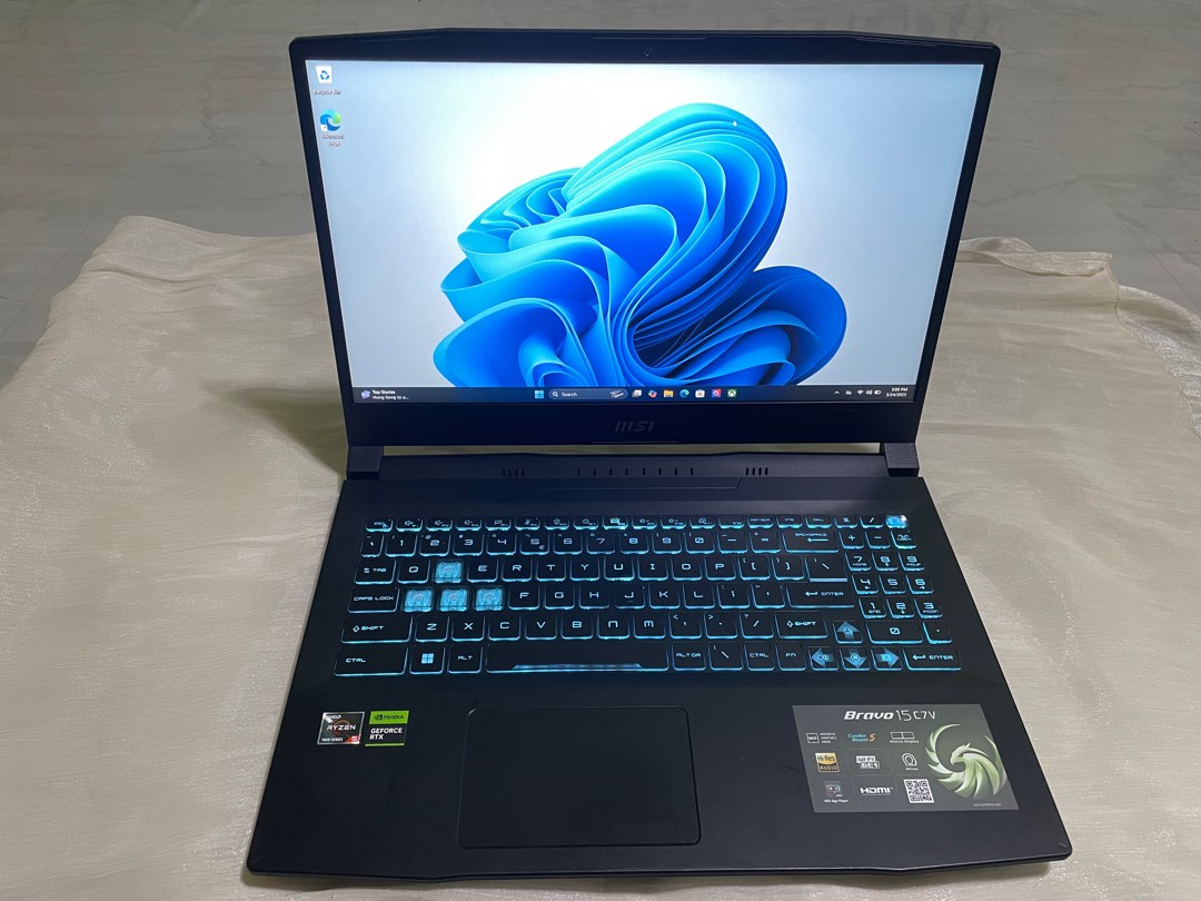 MSI Bravo 15 C7VE Gaming Laptop Ryzen 5 7series 24GB Ram 1-BT SSD 512GB ...