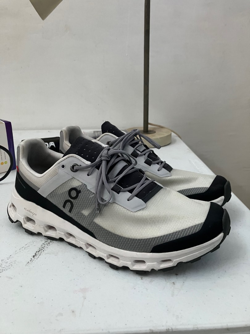 on cloud helion, Men's Fashion, Footwear, Sneakers on Carousell