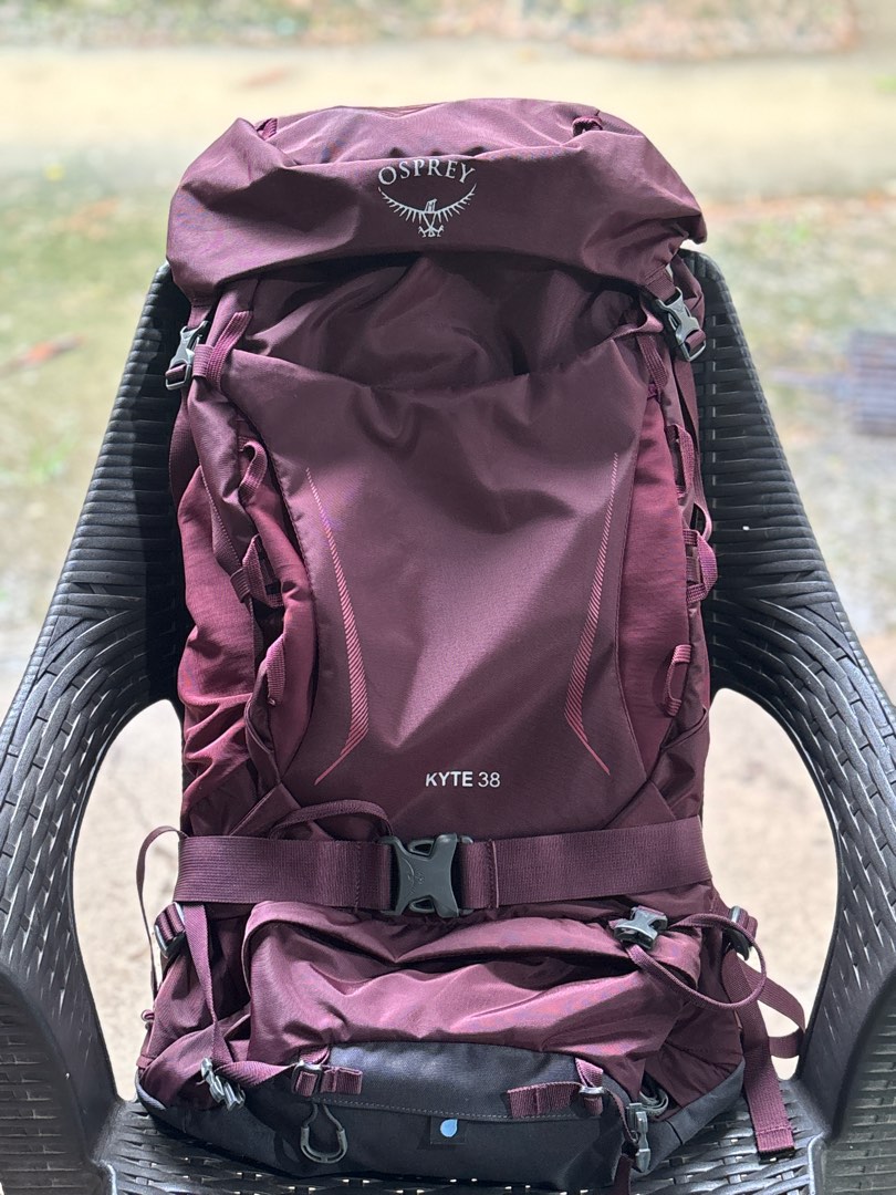 Osprey Kyte 38 Hiking Bag, Sports Equipment, Hiking & Camping on Carousell