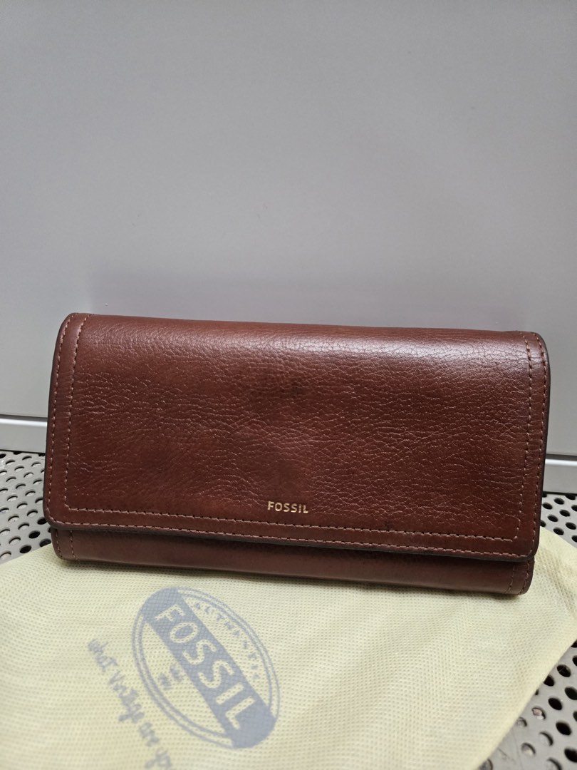 Preloved Authentic - Fossil Wallet Logan RFID Flap Brown, Barang Mewah ...
