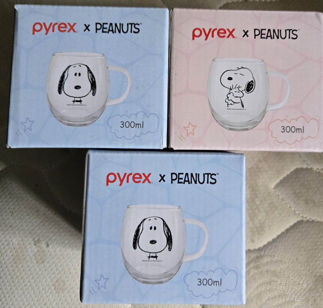 Pyrex peanuts glass mug, Everything Else on Carousell