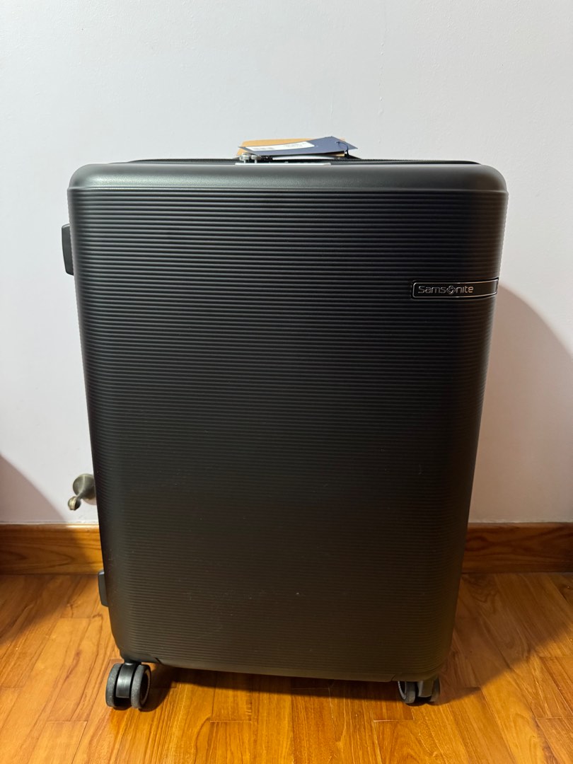 Samsonite Straren Spinner Luggage 67/24, Hobbies & Toys, Travel, Luggage on Carousell