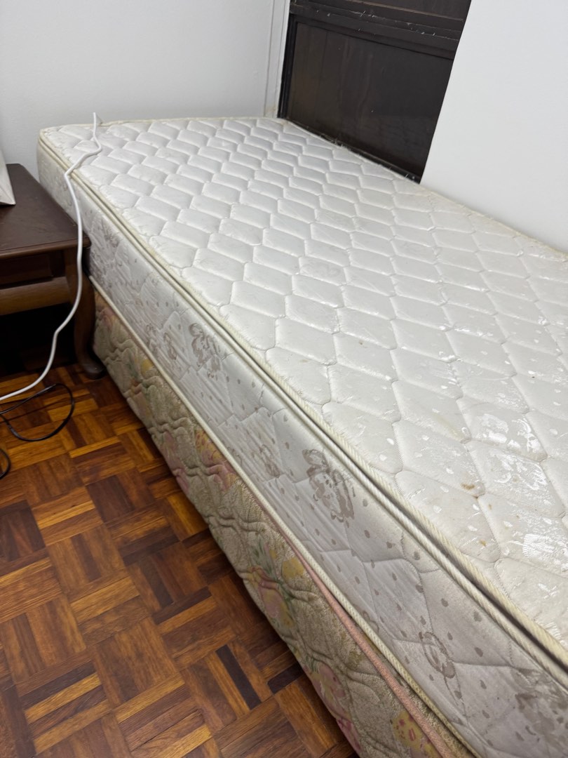 Tilam Mattress, Furniture & Home Living, Furniture, Bed Frames ...