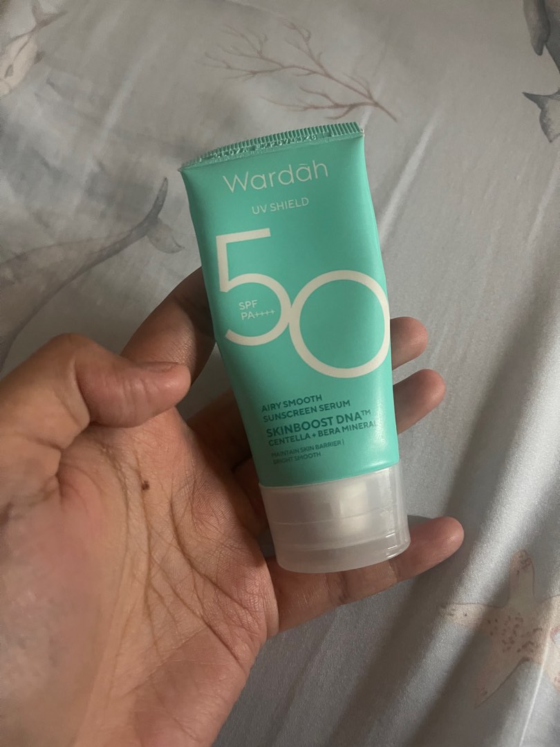 wardah airy smooth sunscreen serum 50 SPF, Kesehatan & Kecantikan ...