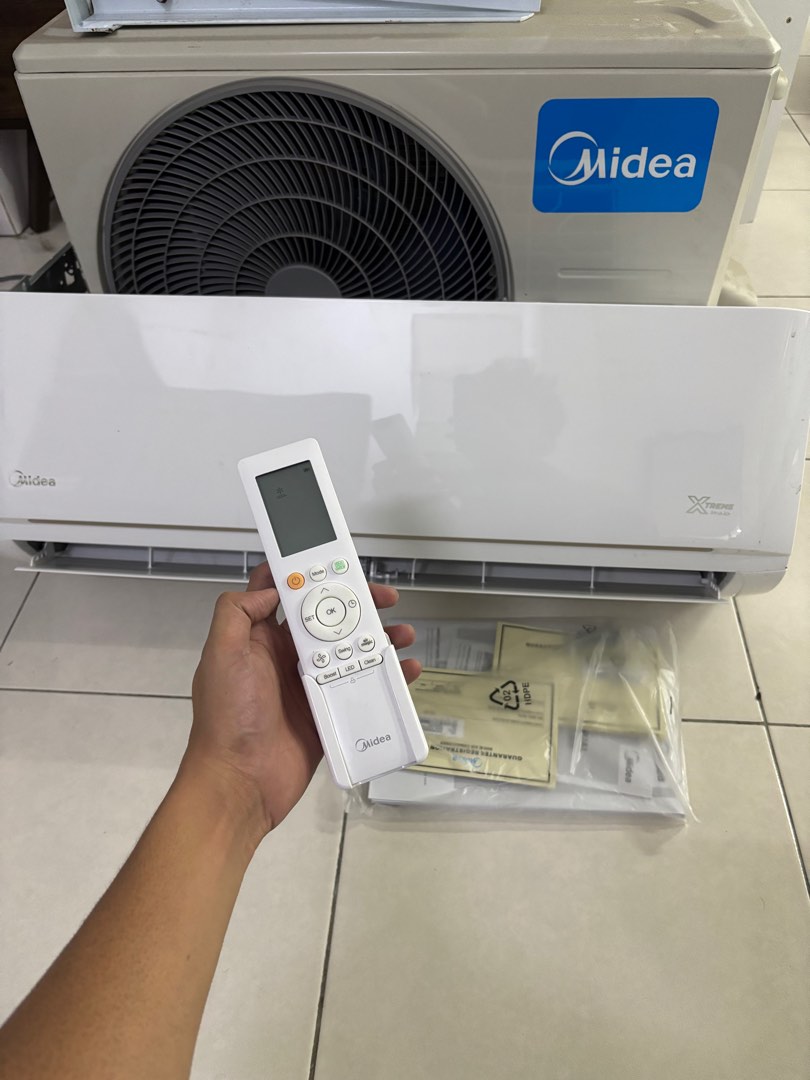 Aircond Midea Xtreme Inverter 1.5 Hp Like New, TV & Home Appliances, Air Conditioners & Heating ...