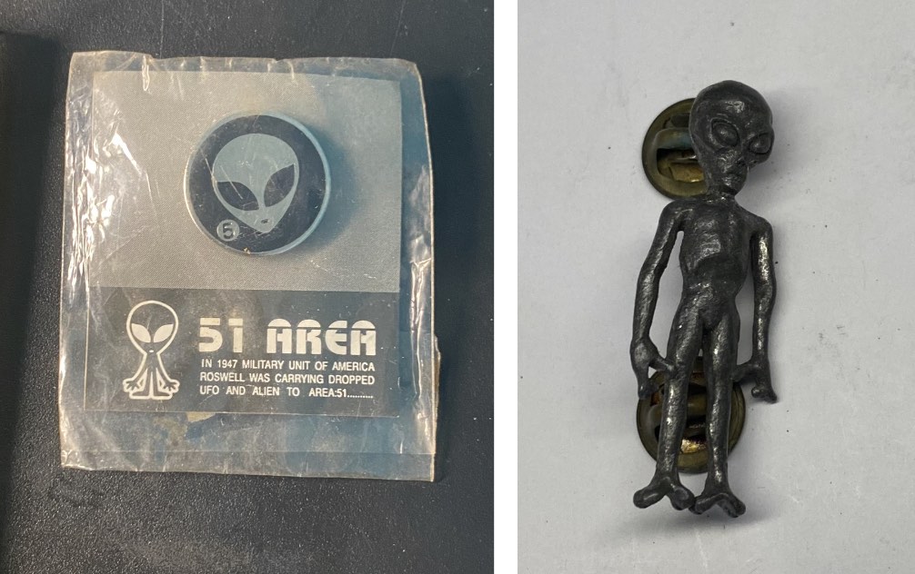 Alien pin, Hobbies & Toys, Memorabilia & Collectibles, Fan Merchandise ...