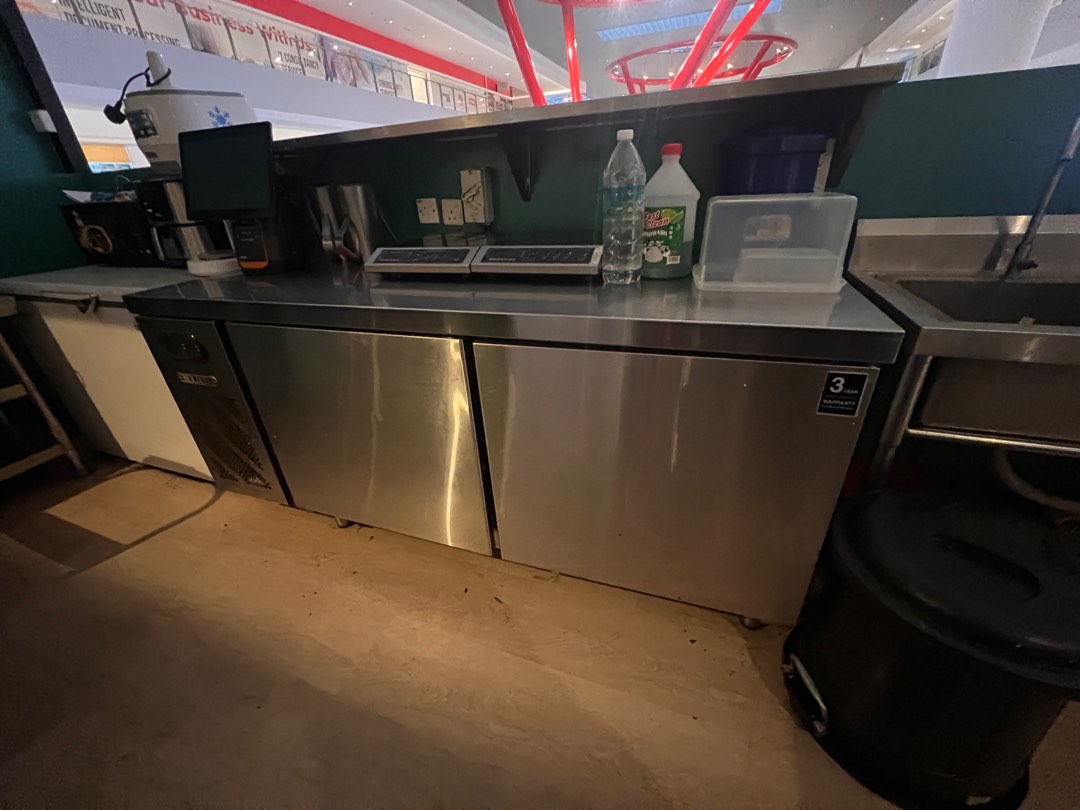 Berjaya Counter top chiller 6ft (2 doors), TV & Home Appliances ...