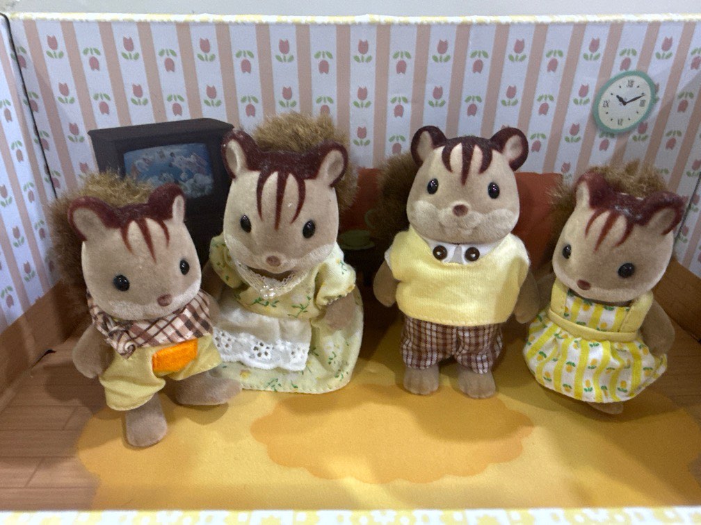 Sylvanian Fsmilies Calico Critters Walnut Squirrel Family Figure Set of ...