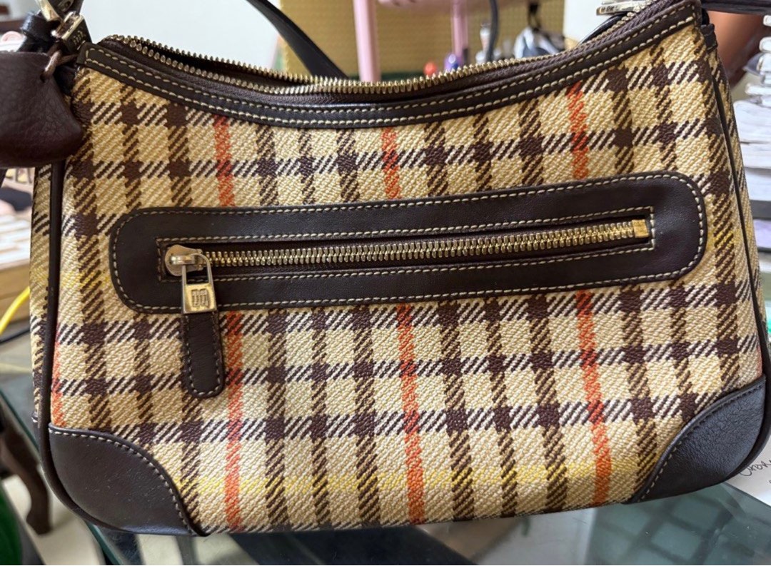 Daks original leather bag, Women's Fashion, Bags & Wallets, Shoulder ...