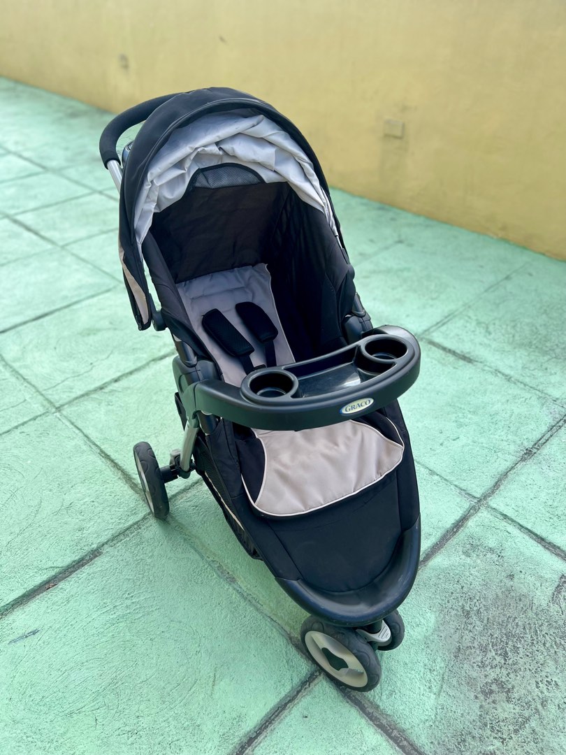 Graco stroller for newborn and toddler reclinable, Babies & Kids, Going ...