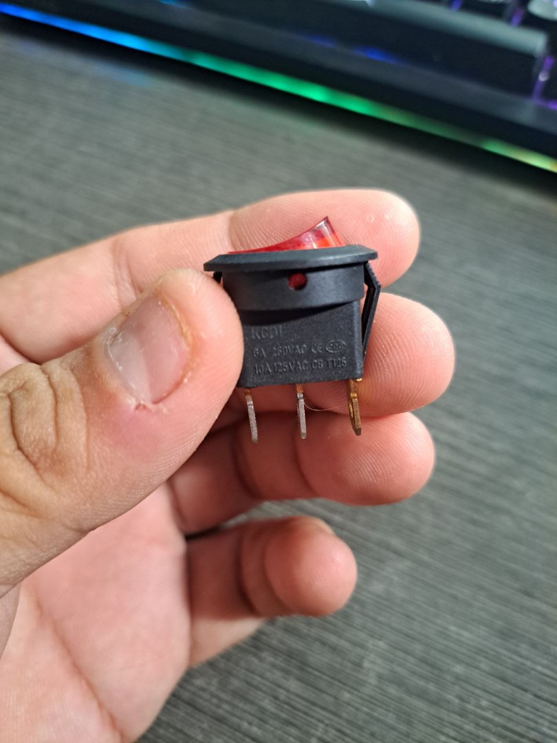 KCD1 T125 and KCD11 Rocker Switch, Computers & Tech, Parts ...