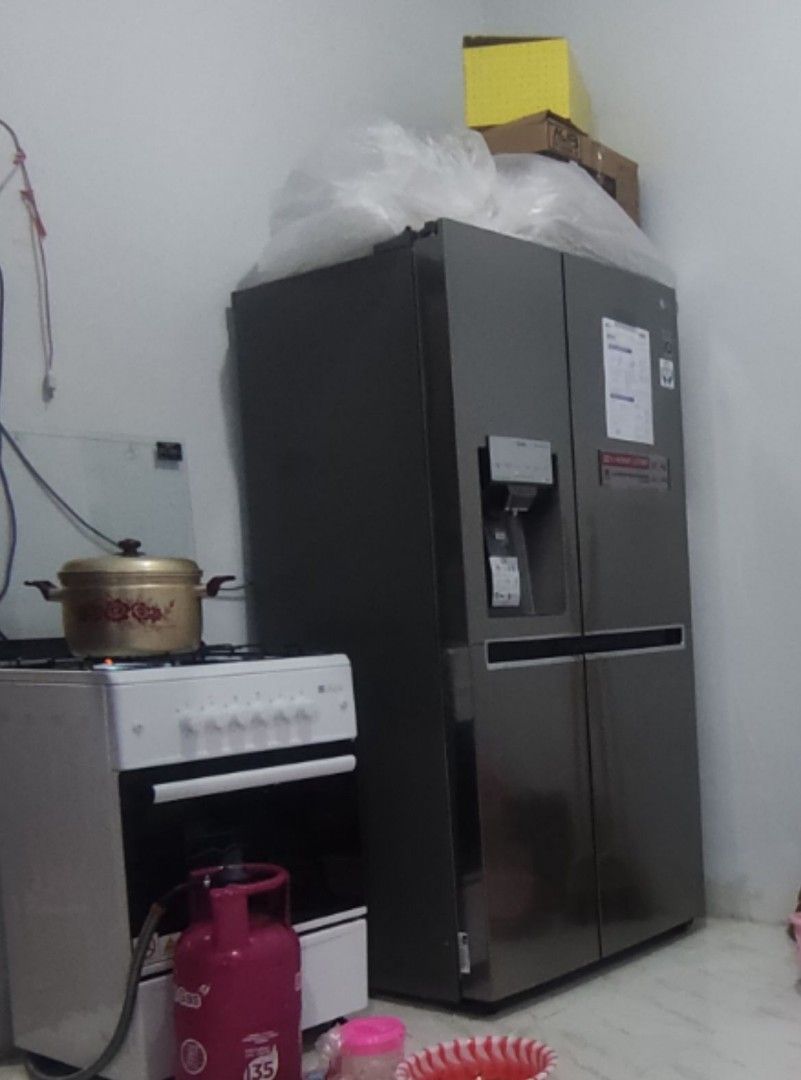 Lemari es LG 2 pintu side by side Dispenser ice maker, Perabotan Rumah ...