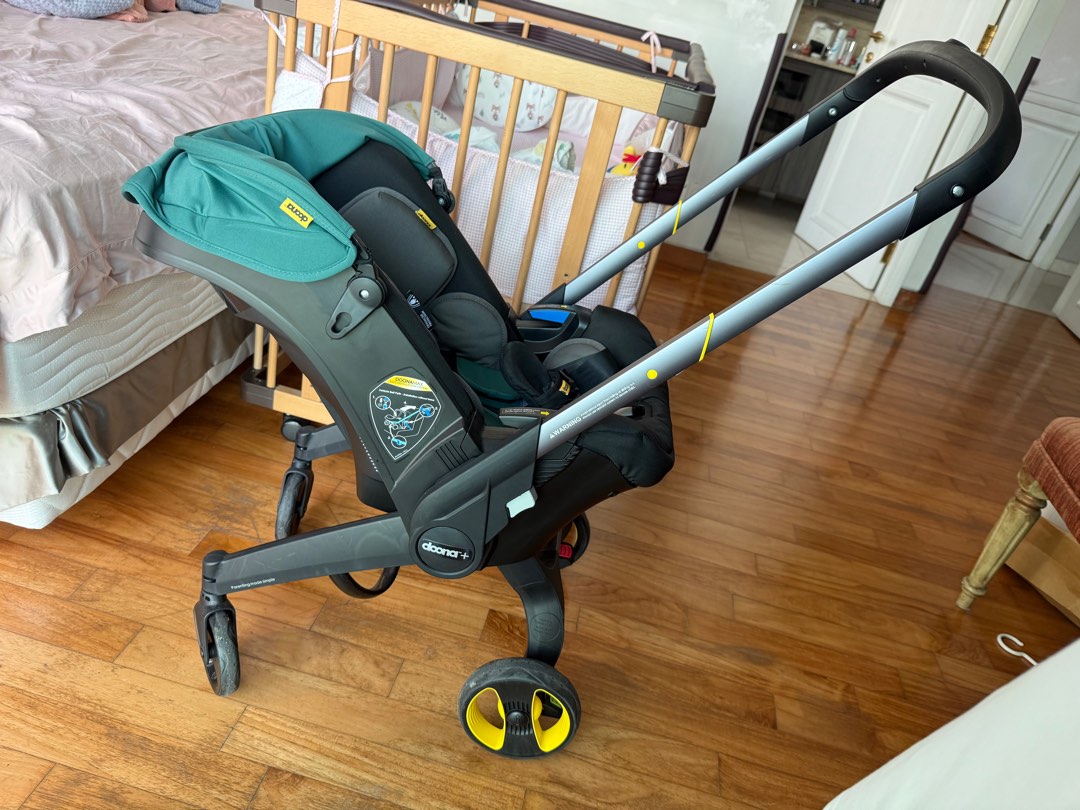 Like new doona+ car seat stroller, Babies & Kids, Going Out, Strollers ...