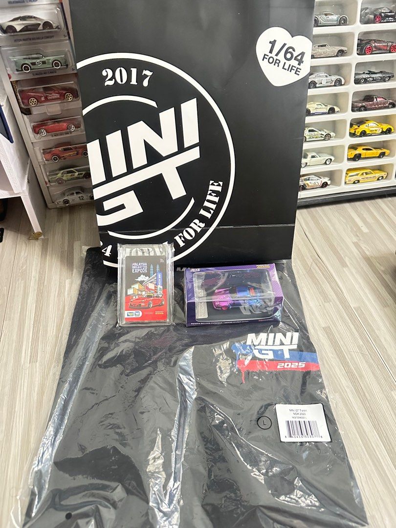 MDX 2025 PORSCHE RWB BUNDLE WITH T SHIRT AND TOUCH N GO, Hobbies & Toys, Toys & Games on Carousell