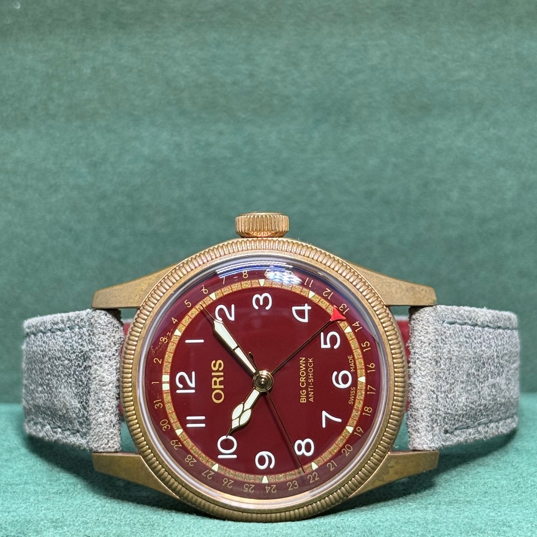 Oris Burgundy Red Big Crown Pointer Date 40mm, Luxury, Watches on Carousell