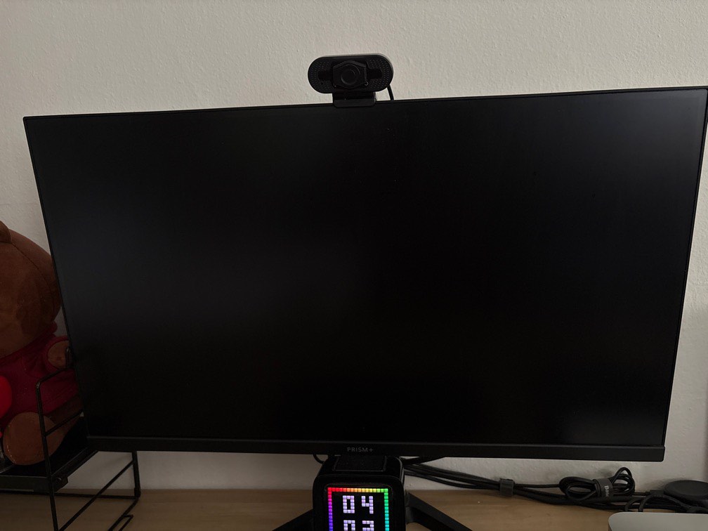 Prism Monitor W270 PRO, Computers & Tech, Desktops on Carousell