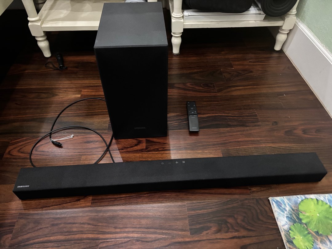 Samsung Soundbar HW-T450 with subwoofer, Audio, Soundbars, Speakers ...