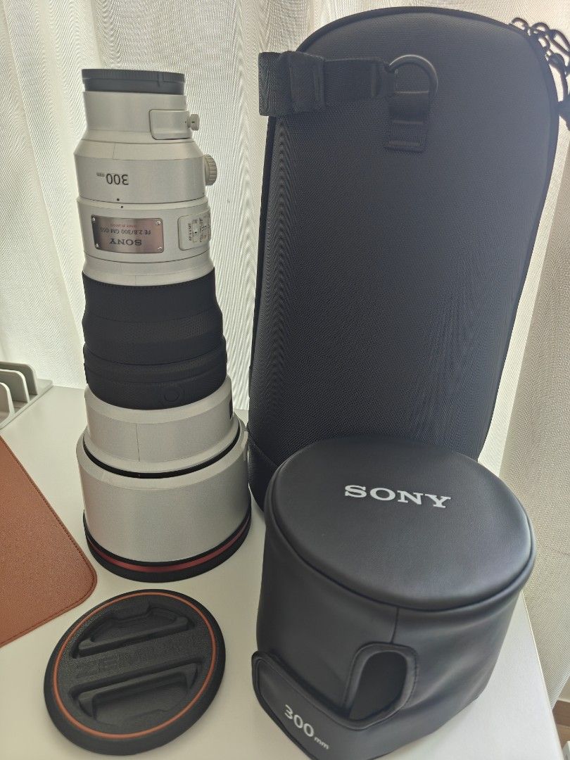 Sony FE 300mm F2.8 GM with 2x TC, Photography, Cameras on Carousell