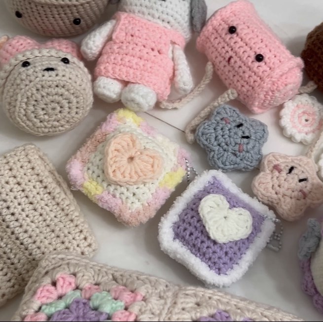 tele channel (crochet), Hobbies & Toys, Stationery & Craft, Handmade ...