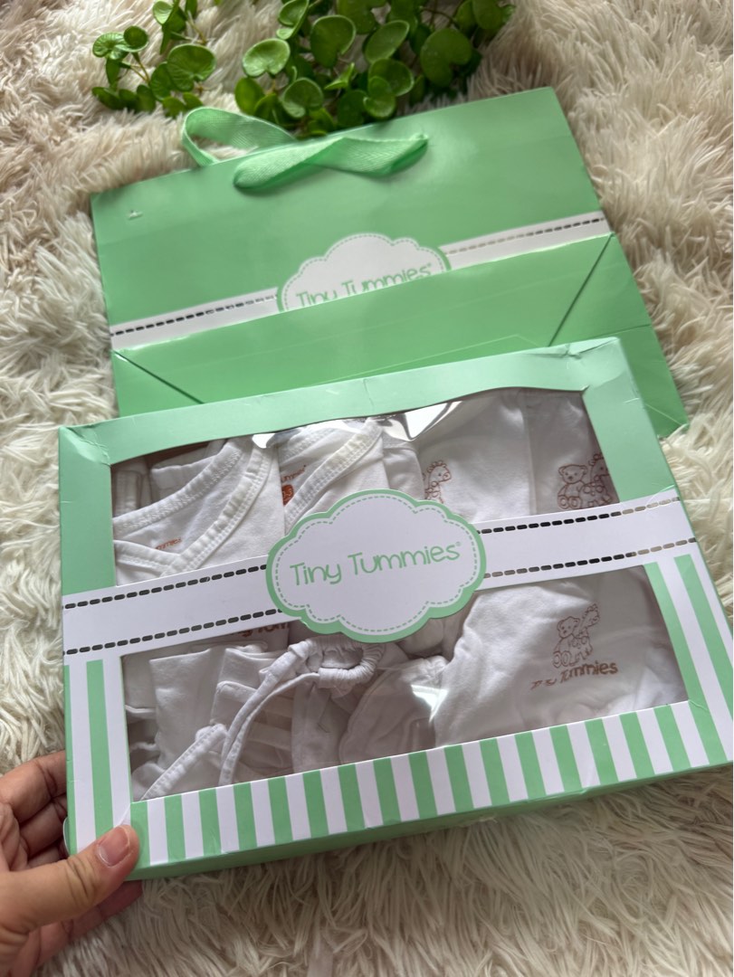 Tiny tummies new born white set, Babies & Kids, Babies & Kids Fashion on Carousell