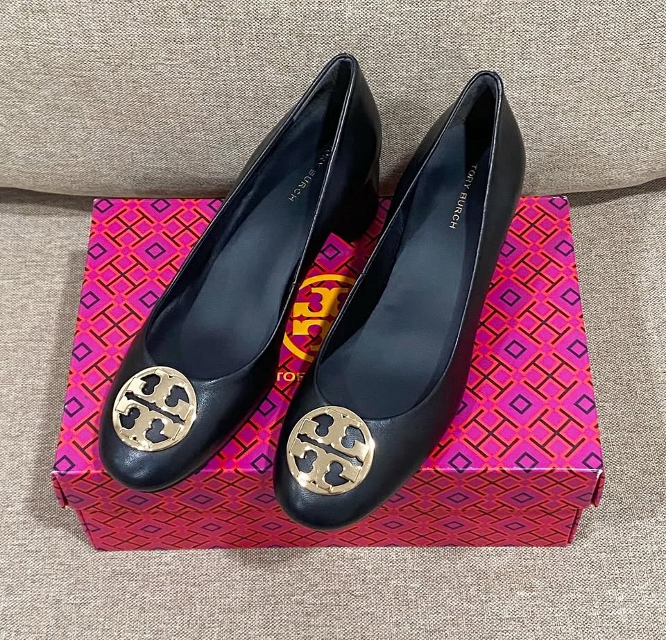 Tory Burch Chelsea 50mm Pump, Women's Fashion, Footwear, Heels on Carousell