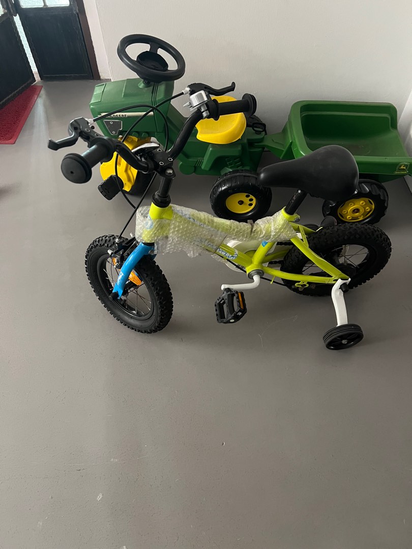 Toys r us bicycle, Sports Equipment, Bicycles & Parts, Bicycles on Carousell